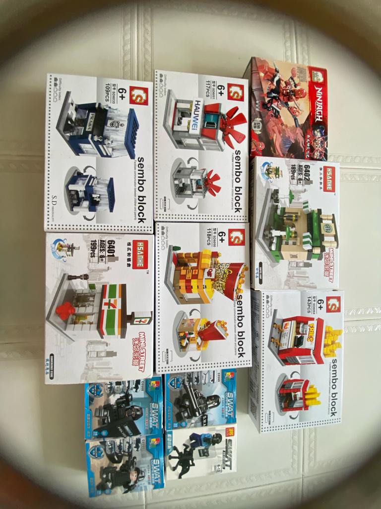 bricks and figurines, Hobbies & Toys, Toys & Games on Carousell