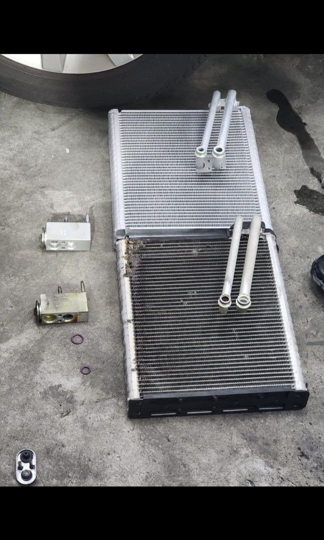 Car Aircon Cooling Coil & Compressor, Car Accessories, Car Workshops ...