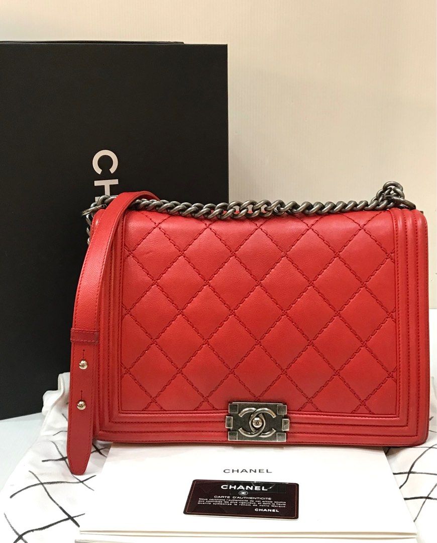 Chanel Boy, Barang Mewah, Tas & Dompet di Carousell