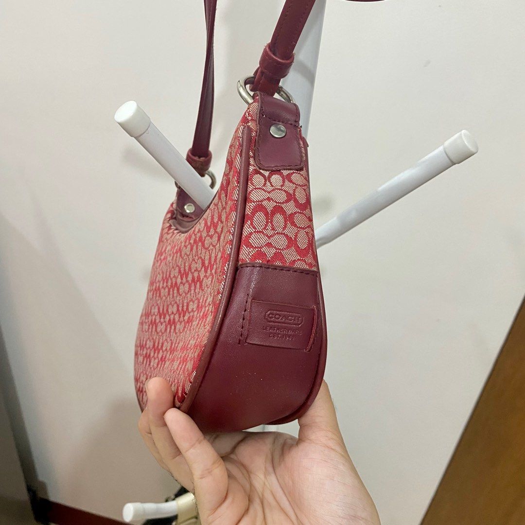 Coach Signature Bag, Luxury, Bags & Wallets on Carousell