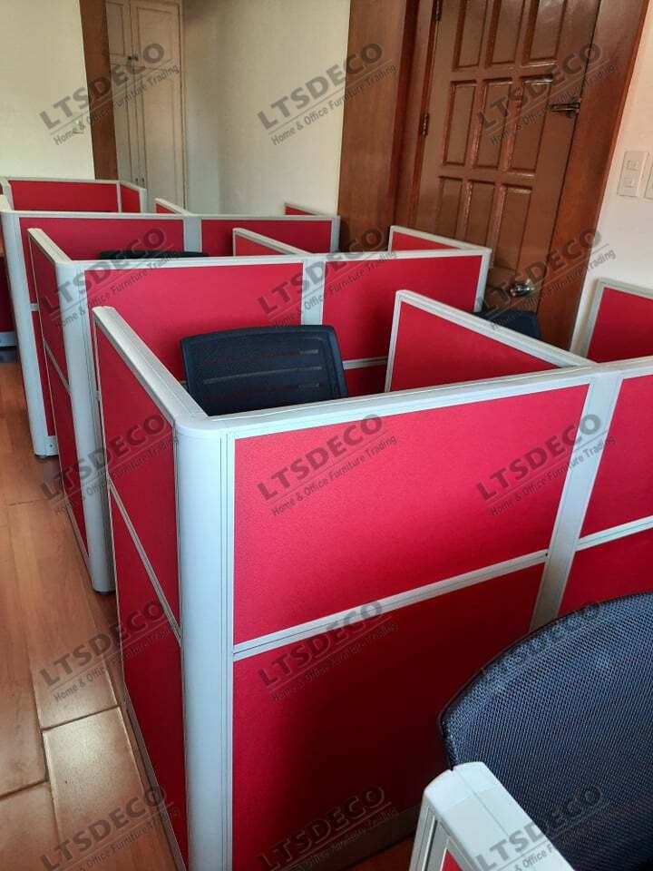 CUBICLE TABLE FURNITURE OFFICE PARTITIONS, Furniture & Home Living ...
