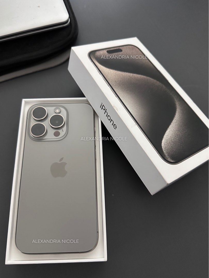 Days old iPhone 15 Pro 256 GB Factory Unlocked Natural Titanium, Mobile ...