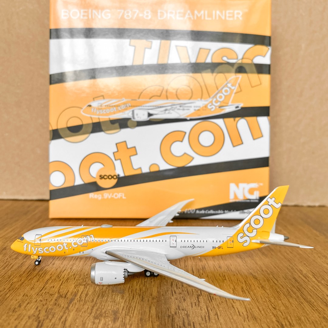 (Defect) NG MODELS Flyscoot Singapore Boeing 787-8 Dream)liner 9V-OFL 1 ...