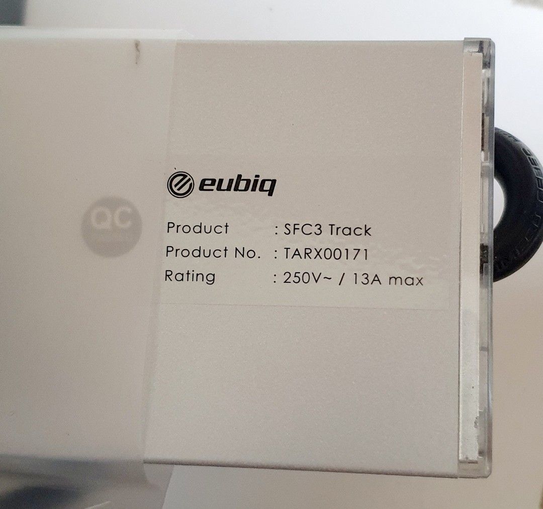 Eubiq E-Track compact power track w ITL4 adaptor, TV & Home Appliances ...