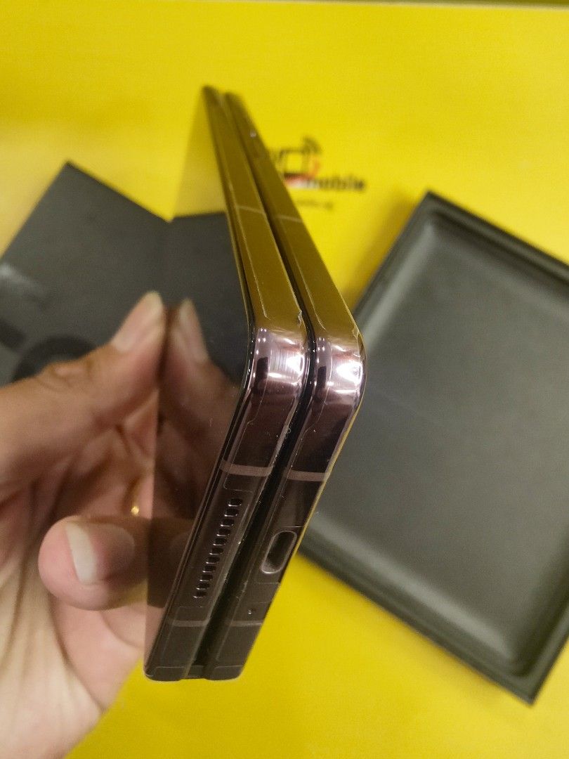 Galaxy Z Fold 4 Burgundy 512GB, Mobile Phones & Gadgets, Mobile Phones ...