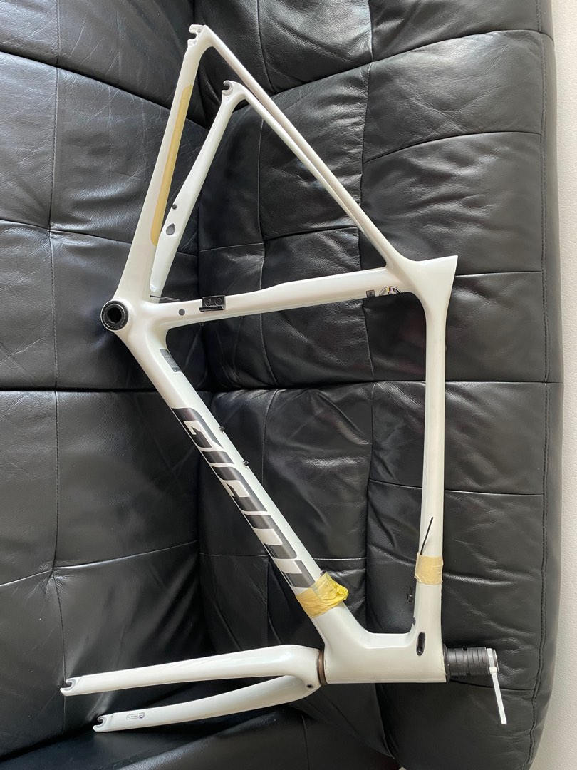 giant tcr adv 2 2021 frame, Sports Equipment, Bicycles & Parts ...