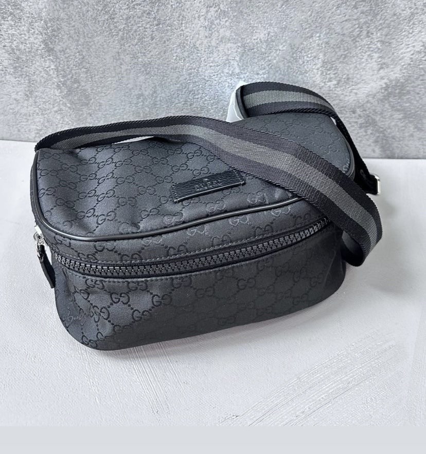 Gucci, Fesyen Pria, Tas & Dompet , Tas Selempang di Carousell