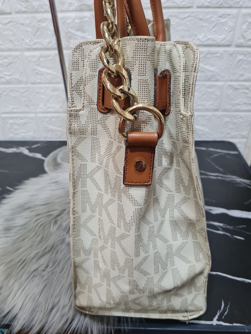 Hamilton mono white, Luxury, Bags & Wallets on Carousell