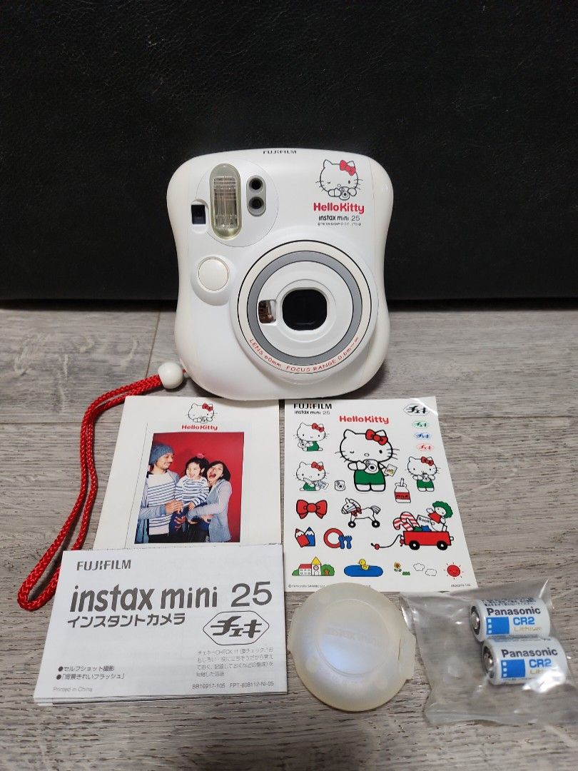 Hello Kitty Instax Mini 25, Photography, Cameras on Carousell