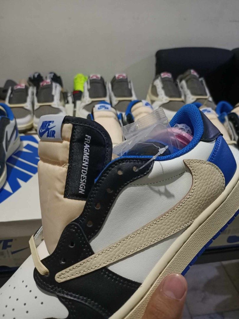 J1 LOW TRAVIS SCOTT " FRAGMENTS", Men's Fashion, Footwear, Sneakers on ...