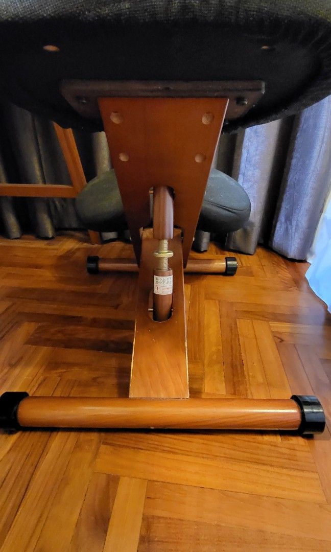 Japan Kneeling Chair Study Chair Working Chair, Furniture & Home Living ...