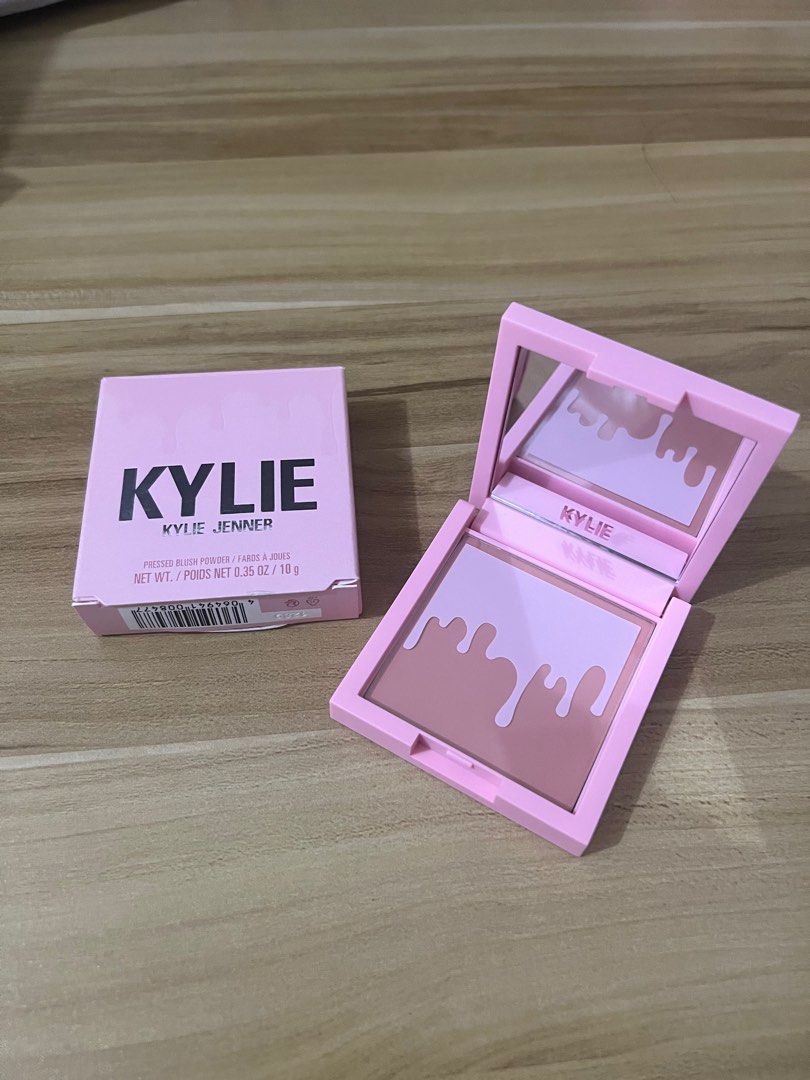 Kylie Pressed Blush Powder in Crush, Beauty & Personal Care, Face ...