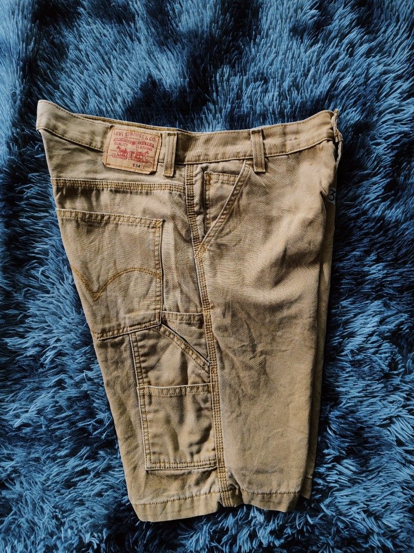 Levis Carpenters shorts Hamilton brown, Men's Fashion, Bottoms, Shorts ...