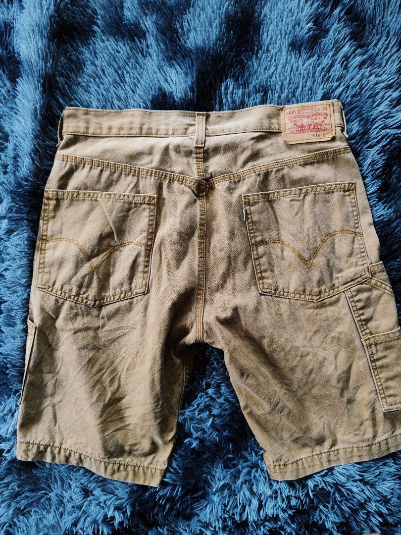 Levis Carpenters shorts Hamilton brown, Men's Fashion, Bottoms, Shorts ...