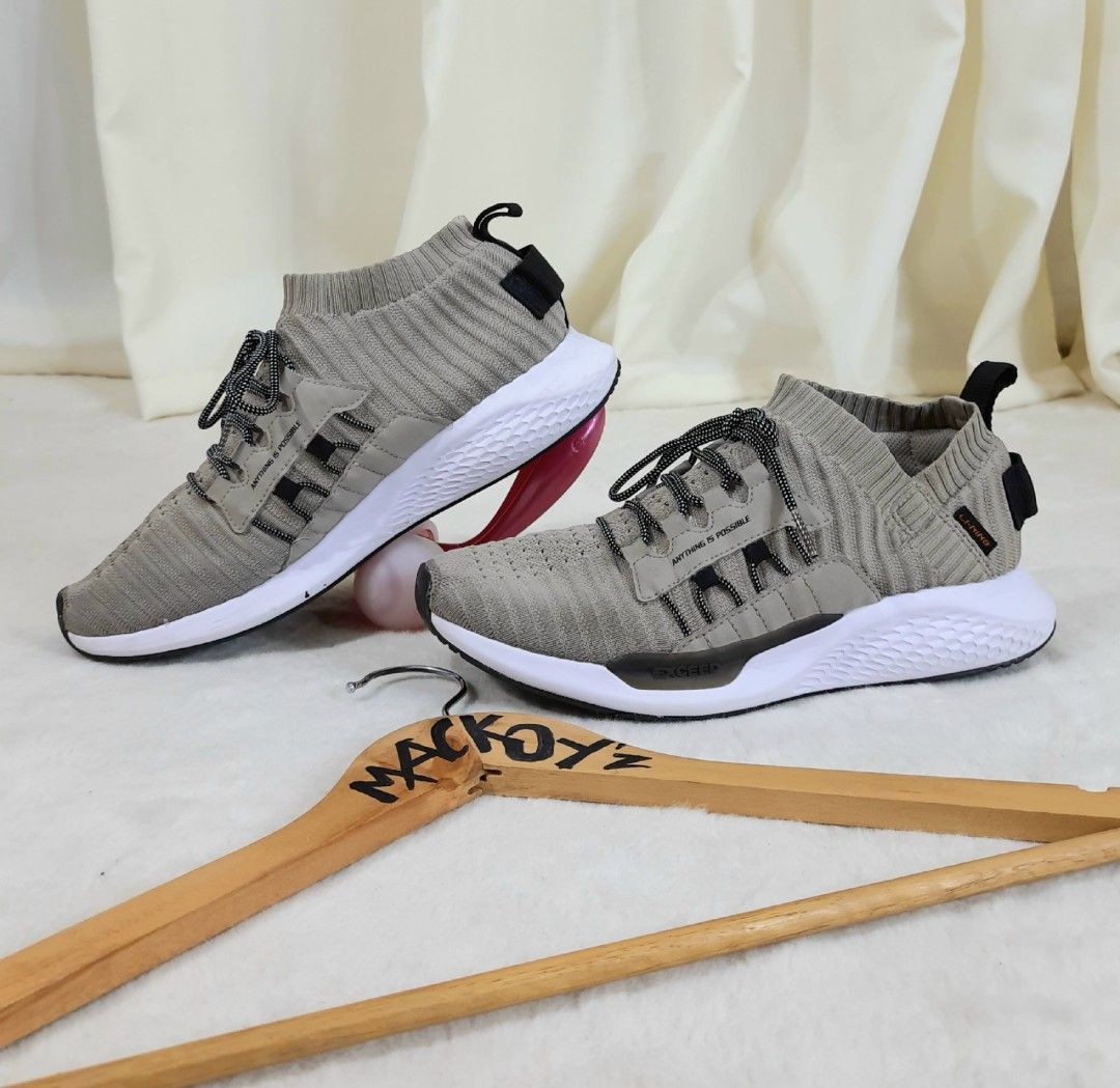 LI-NING, Men's Fashion, Footwear, Sneakers on Carousell