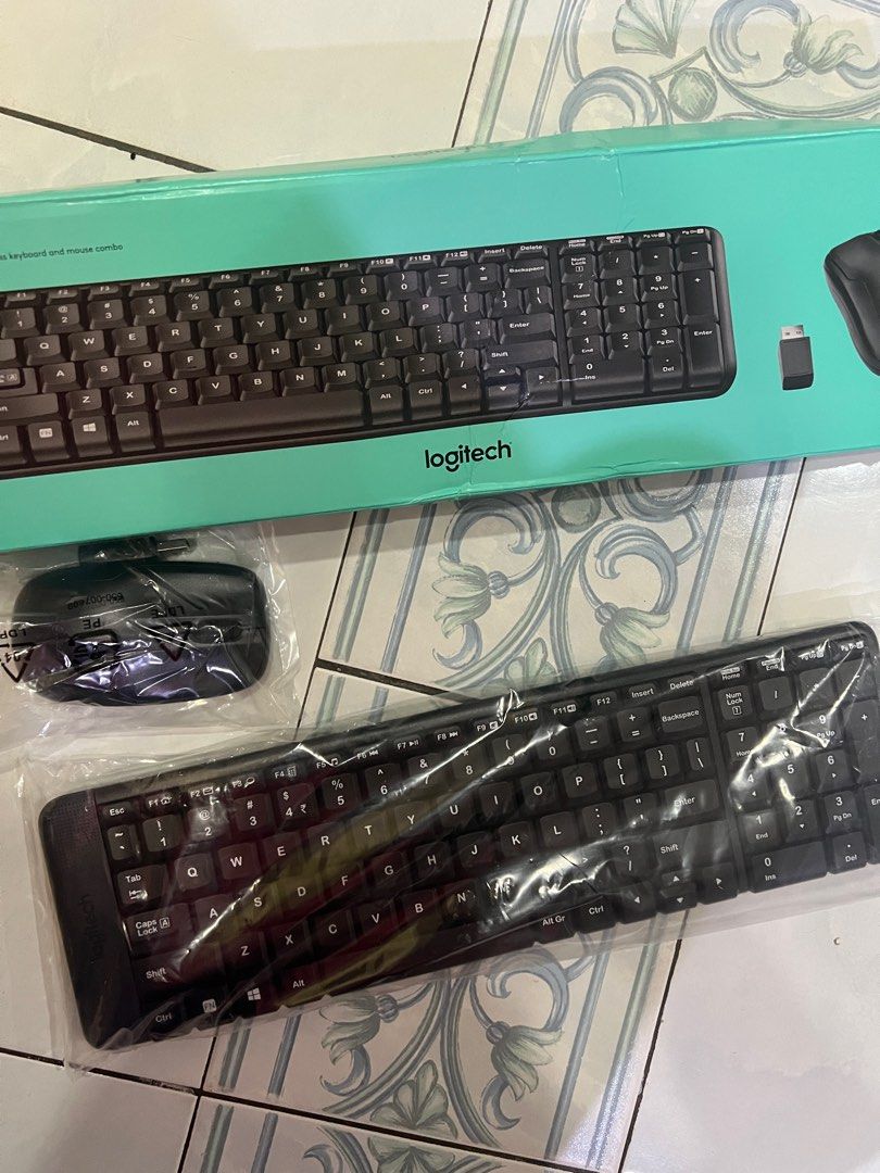 Logitech Mk215 Wireless Keyboard And Mouse Combo For Windows 2 4 Ghz