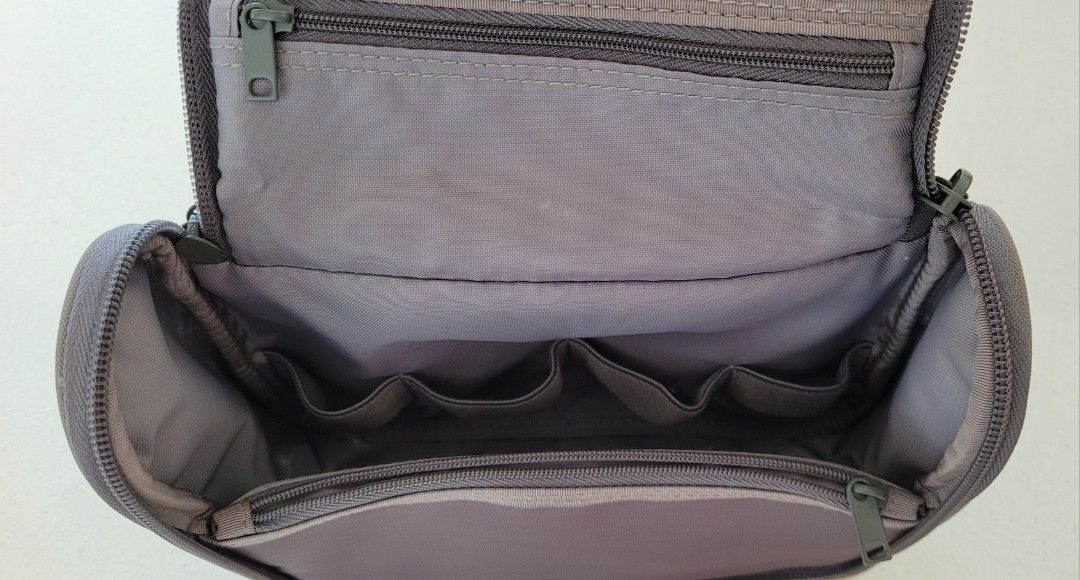 Muji Grey Hanging Box Case / Toiletries Bag, Hobbies & Toys, Travel ...