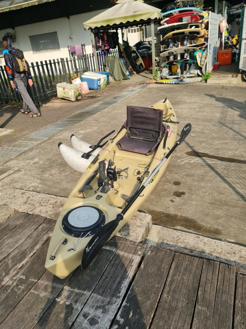 Native Watercraft 10ft kayak, Sports Equipment, Fishing on Carousell