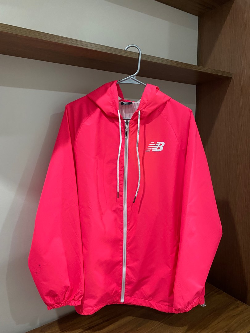 new balance running jacket neon pink, Men's Fashion, Coats, Jackets and ...