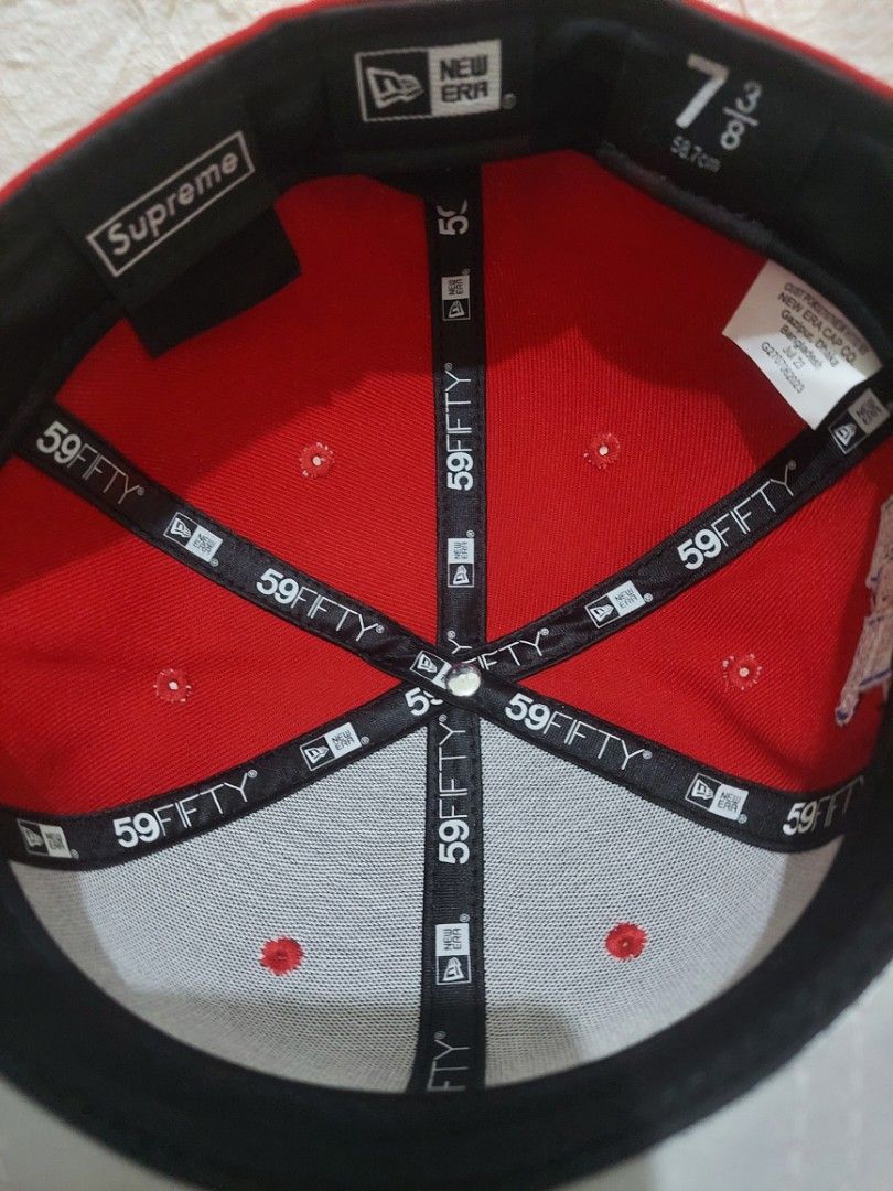 New era Supreme Hebrew, Fesyen Pria, Aksesoris, Topi di Carousell