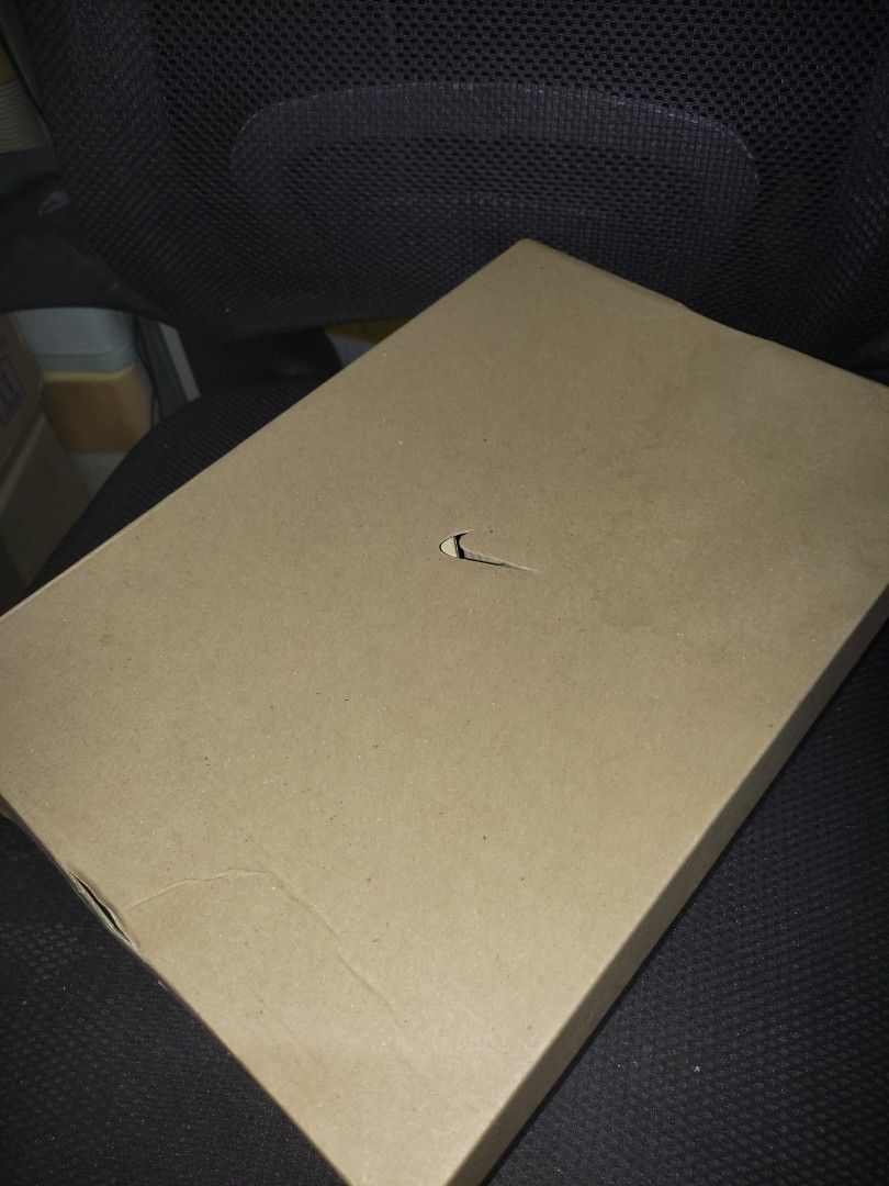 Nike Clam Slide - Sesame, Men's Fashion, Footwear, Slippers & Slides on ...