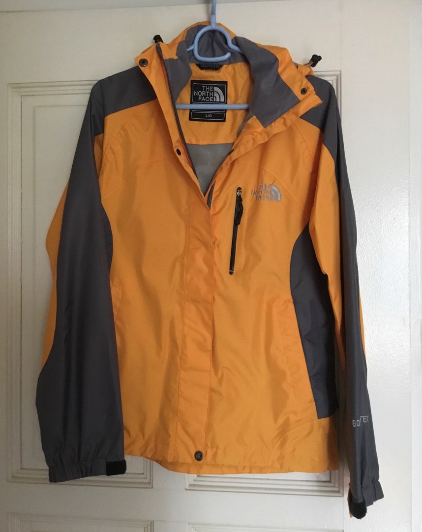 NorthFace Jacket Summit Series, Women's Fashion, Activewear on Carousell