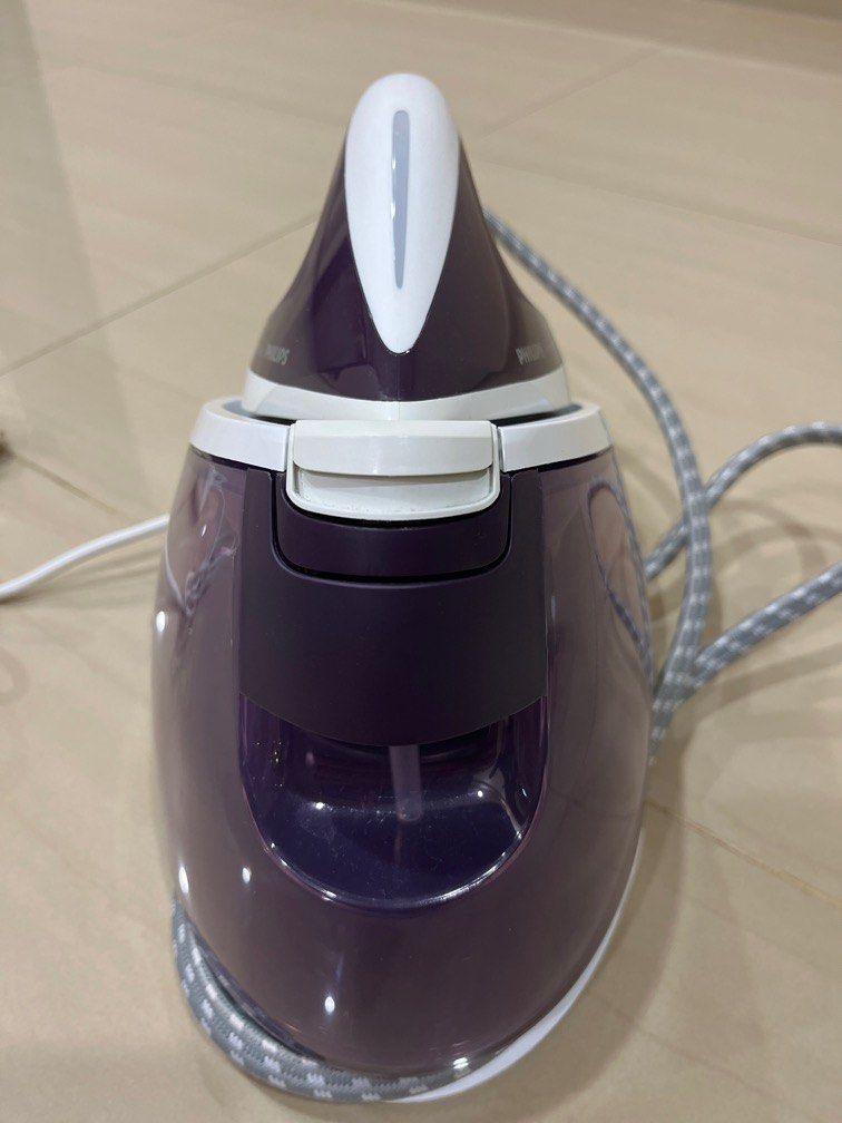 Philips iron GC7933/36, TV & Home Appliances, Irons & Steamers on Carousell