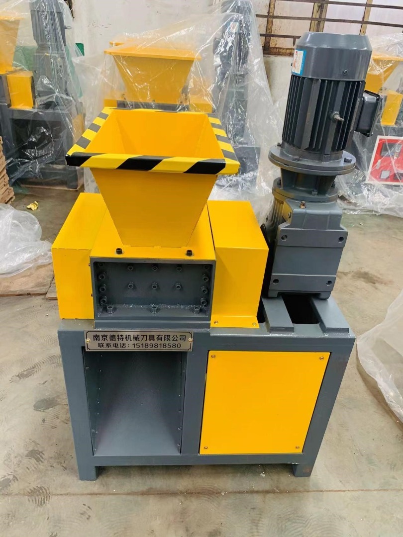 Plastic Shredder (Model 150), Commercial & Industrial, Industrial ...