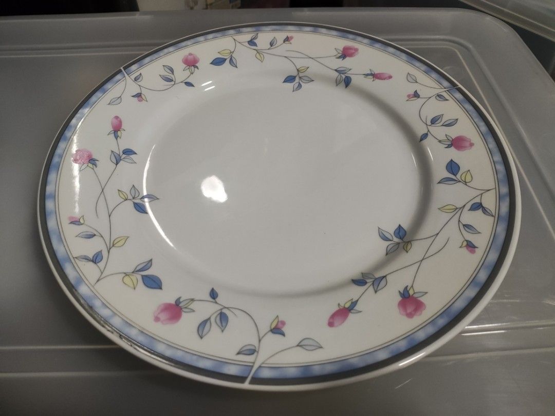 Porcelain Plates (Florette by Sonata), Furniture & Home Living ...