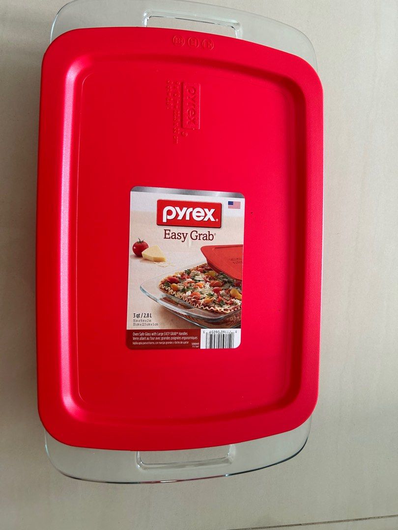 Pyrex baking dish, Furniture & Home Living, Kitchenware & Tableware ...