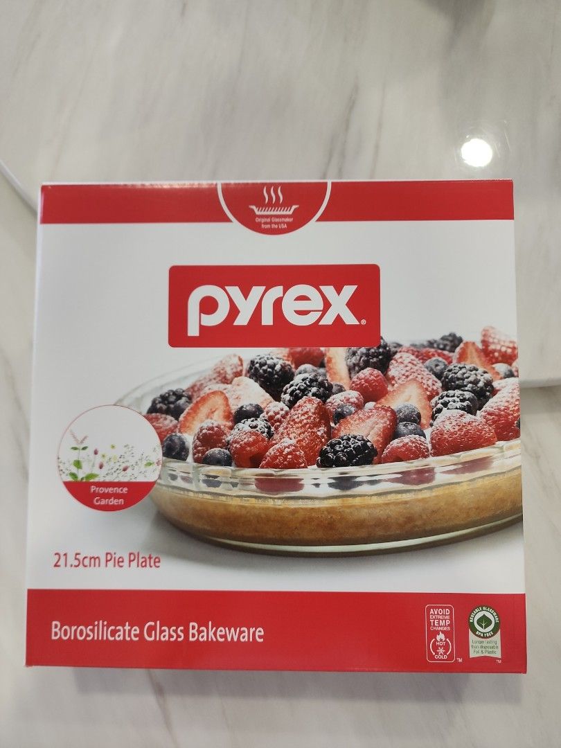 PYREX Pie Plate 21. 5CM, Furniture & Home Living, Kitchenware ...