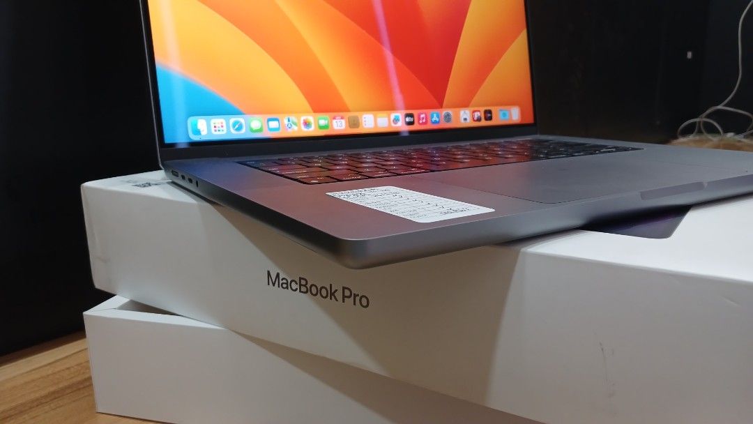 Ready! MacBook M1 Pro 16 Inch Tahun 2021, Elektronik, Komputer, Laptop ...