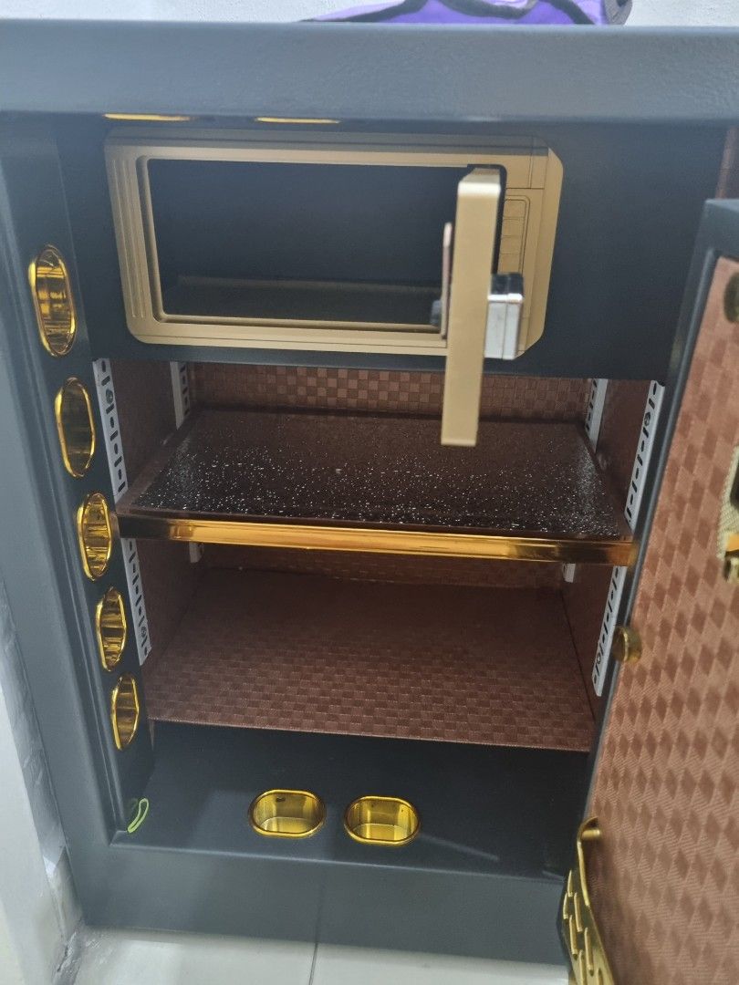 Safe Box, Furniture & Home Living, Security & Locks, Safe on Carousell