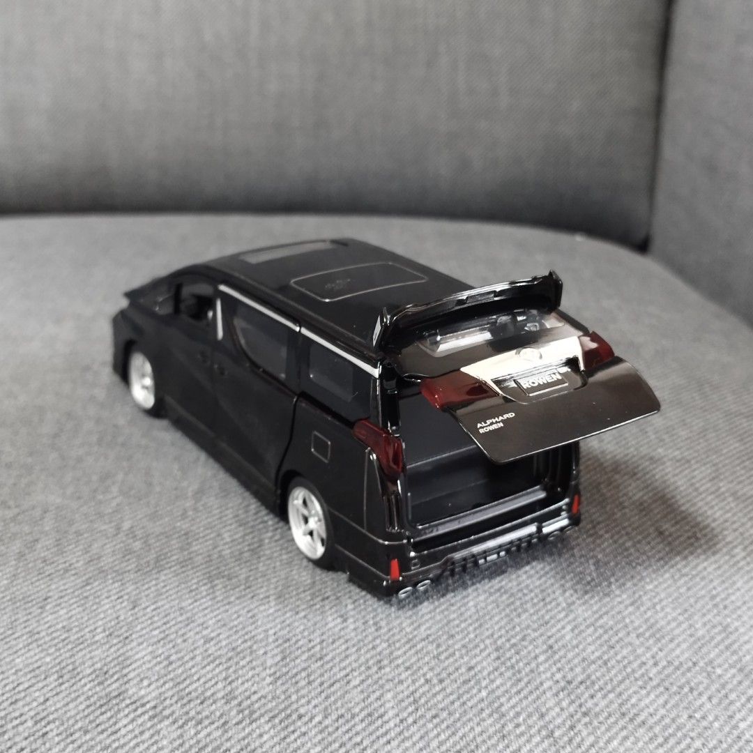 Scale 1:32 Toyota Alpha Rowen diecast car, Hobbies & Toys, Toys & Games ...