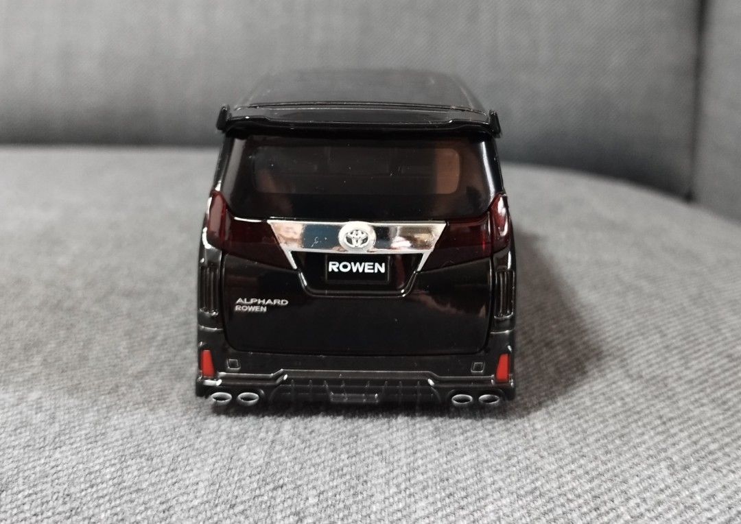 Scale 1:32 Toyota Alpha Rowen diecast car, Hobbies & Toys, Toys & Games ...