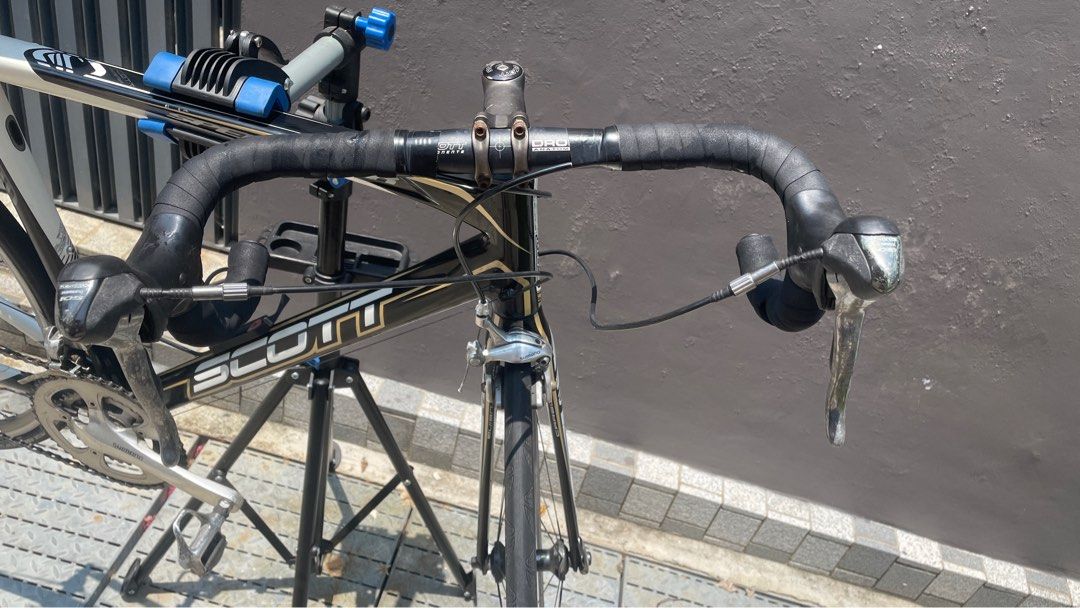 Scott Speedster Shimano 105 (includes stand), Sports Equipment ...