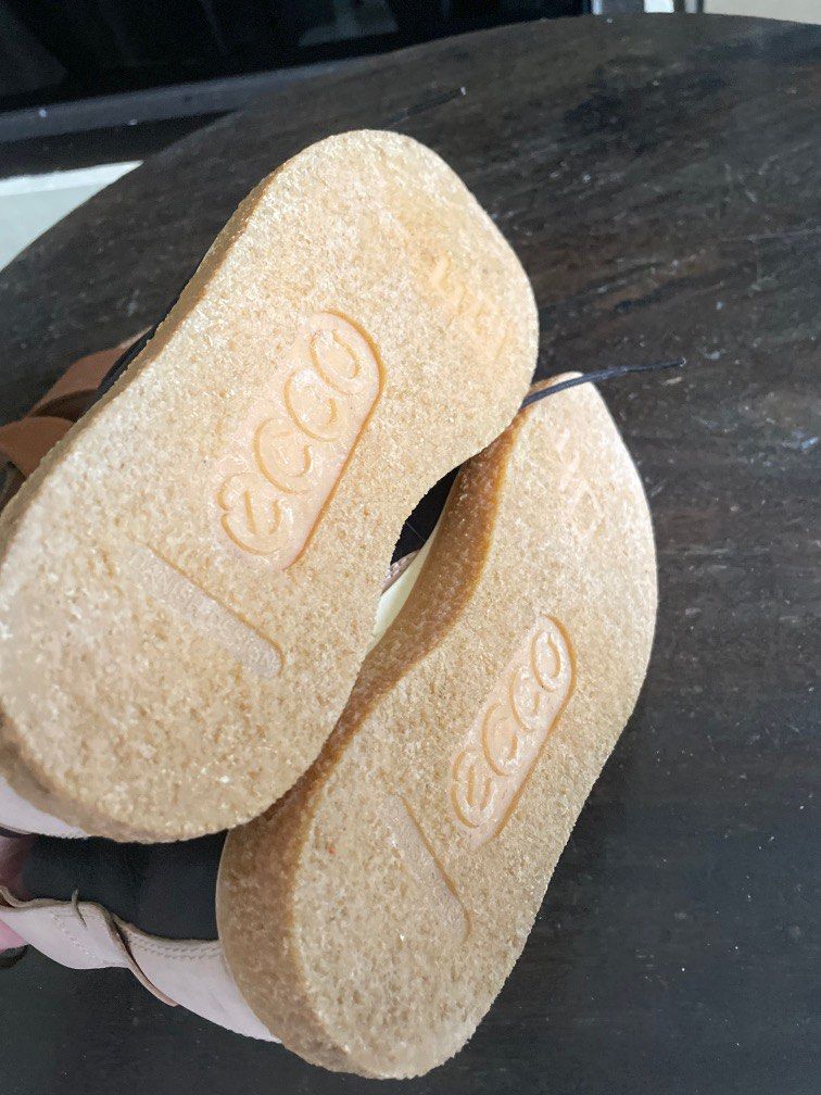 Sepatu Cowok (Harga Beli 3 Juta cuma sekali dipakai) tanpa box size 40 ...