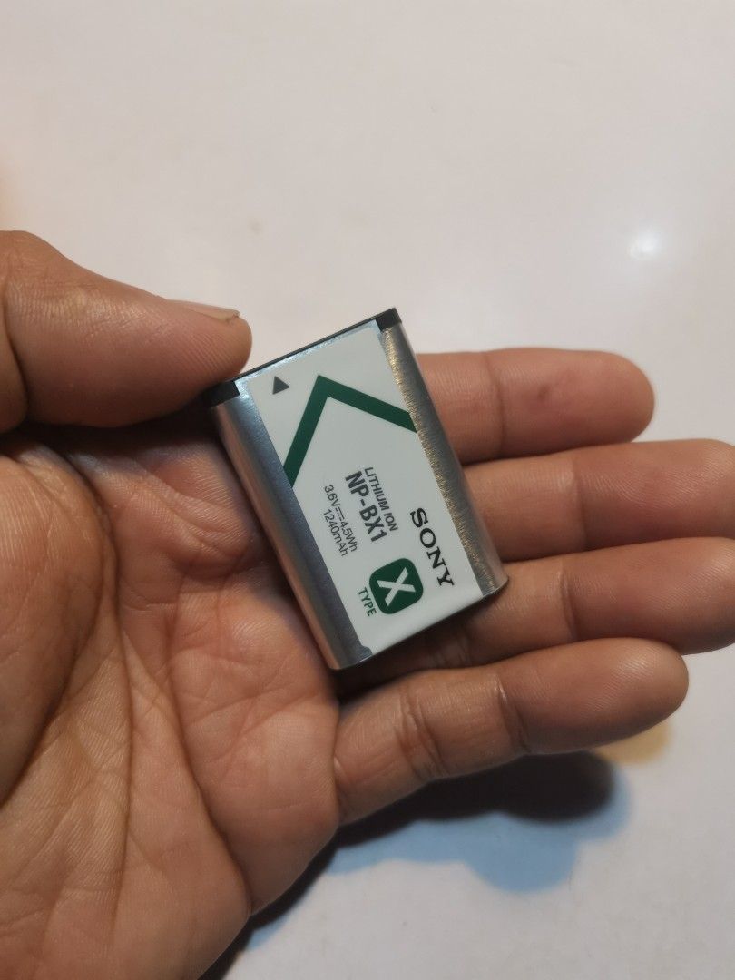 sony original battery for cameras, Photography, Cameras on Carousell