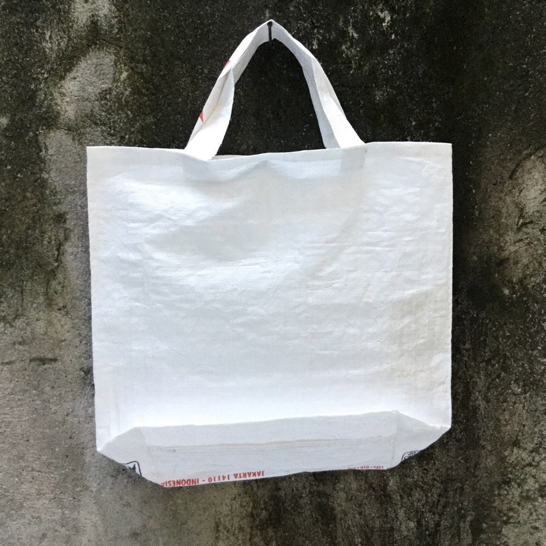 Tas Karung Terigu Segitiga Biru, Desain & Kerajinan Tangan, Barang ...