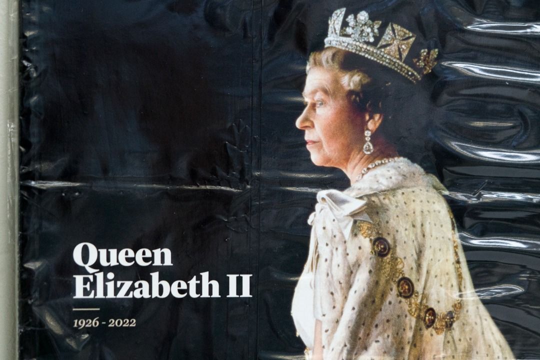 Time Magazine Queen Elizabeth II Special Edition 2022, Hobbies & Toys ...