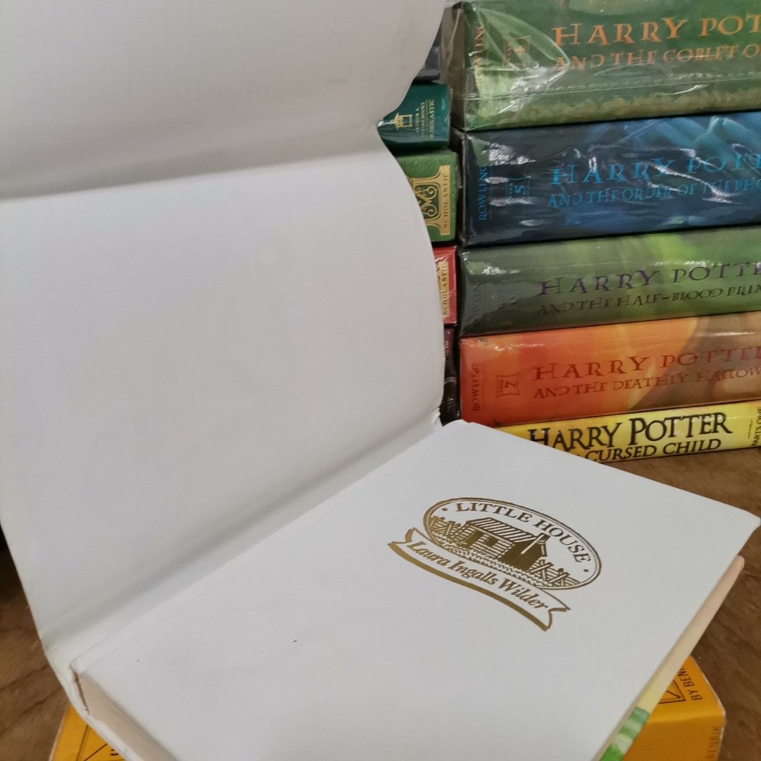 [VINTAGE, 1994] These Happy Golden Years by Laura Ingalls Wilder ...