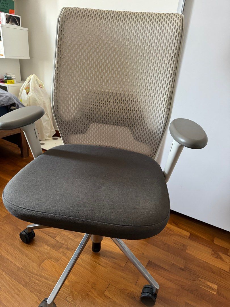 Vitra ID Mesh, Furniture & Home Living, Furniture, Chairs on Carousell