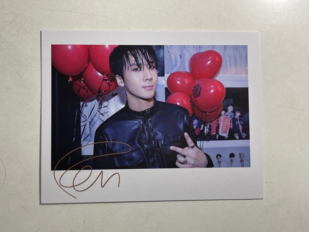 VIXX RAVI Error台壓特典拍立得, 書籍、休閒與玩具, 收藏、紀念品, 明星週邊在旋轉拍賣