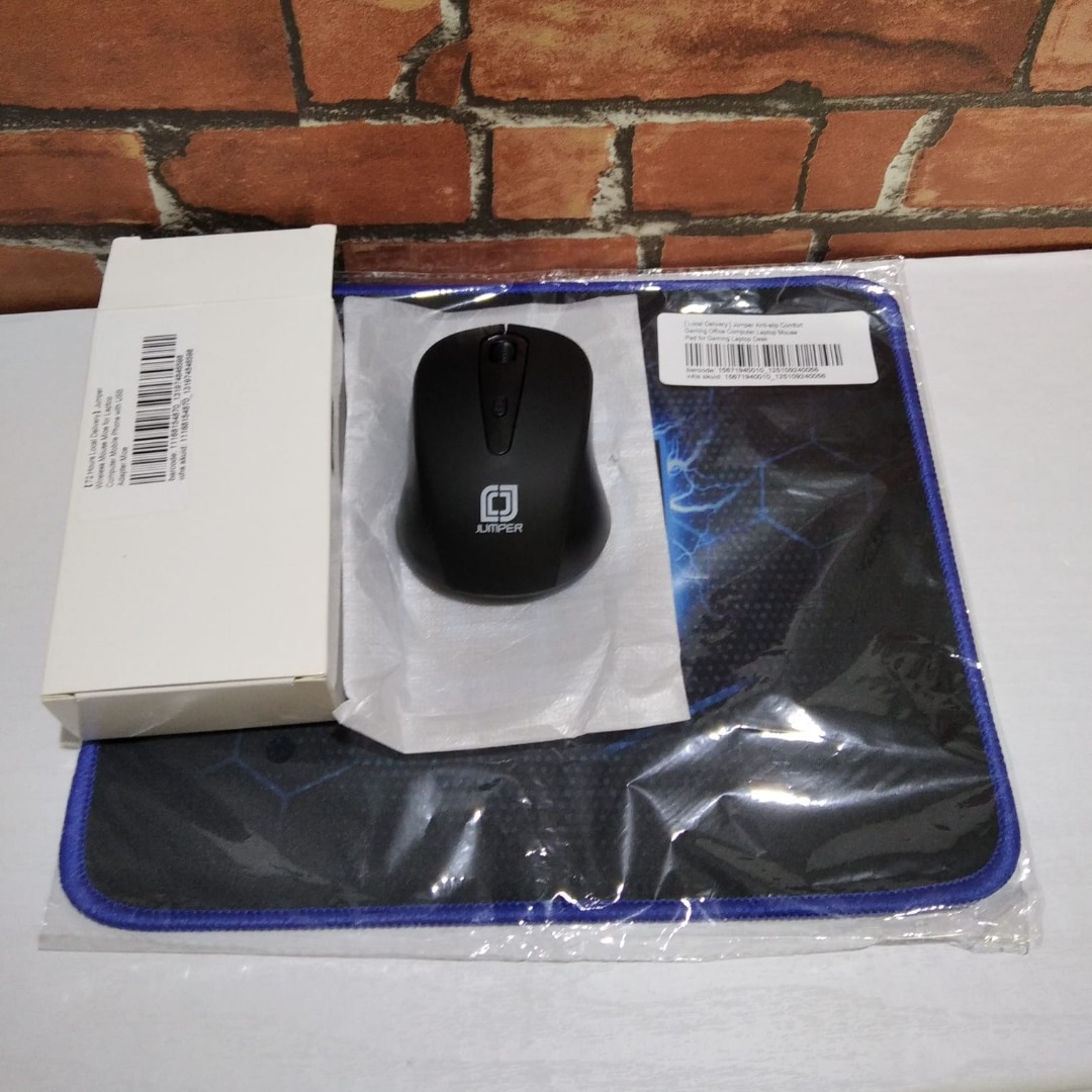 Wireless Mouse with Mouse Pad, Computers & Tech, Parts & Accessories ...