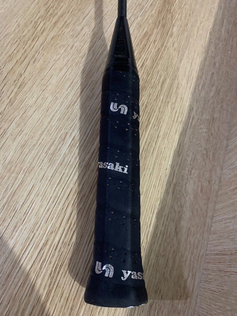 Yasaki 舊版 羽毛球拍 B-5000 Badminton racket, 運動產品, 運動與體育, 運動與體育 - 球拍和球類運動 ...