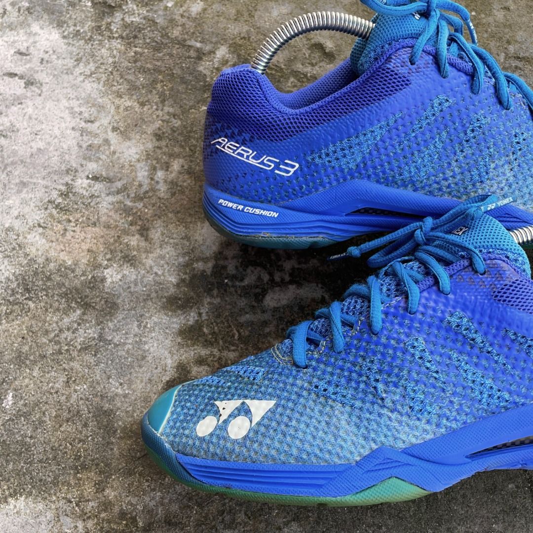 Yonex Power Cushion Aerus 3, Luxury, Sneakers & Footwear on Carousell