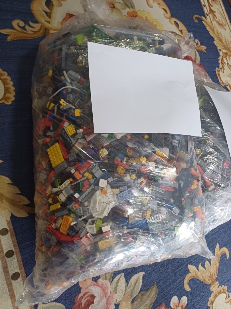 30kg+ of lego bricks, Hobbies & Toys, Toys & Games on Carousell