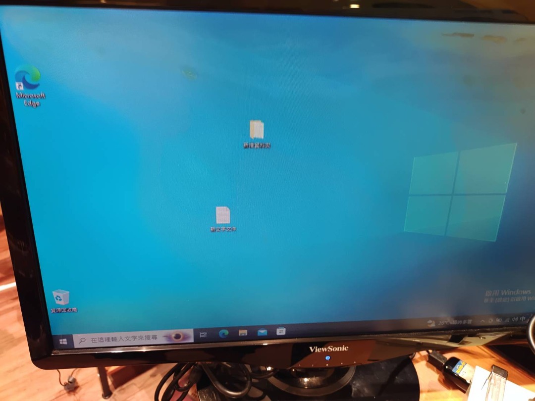 優派 三隻鳥 ViewSonic va2413wm 24吋液晶顯示器螢幕 油畫泛白 當零件機 H, 電腦及科技產品, 電腦周邊產品, LCD ...
