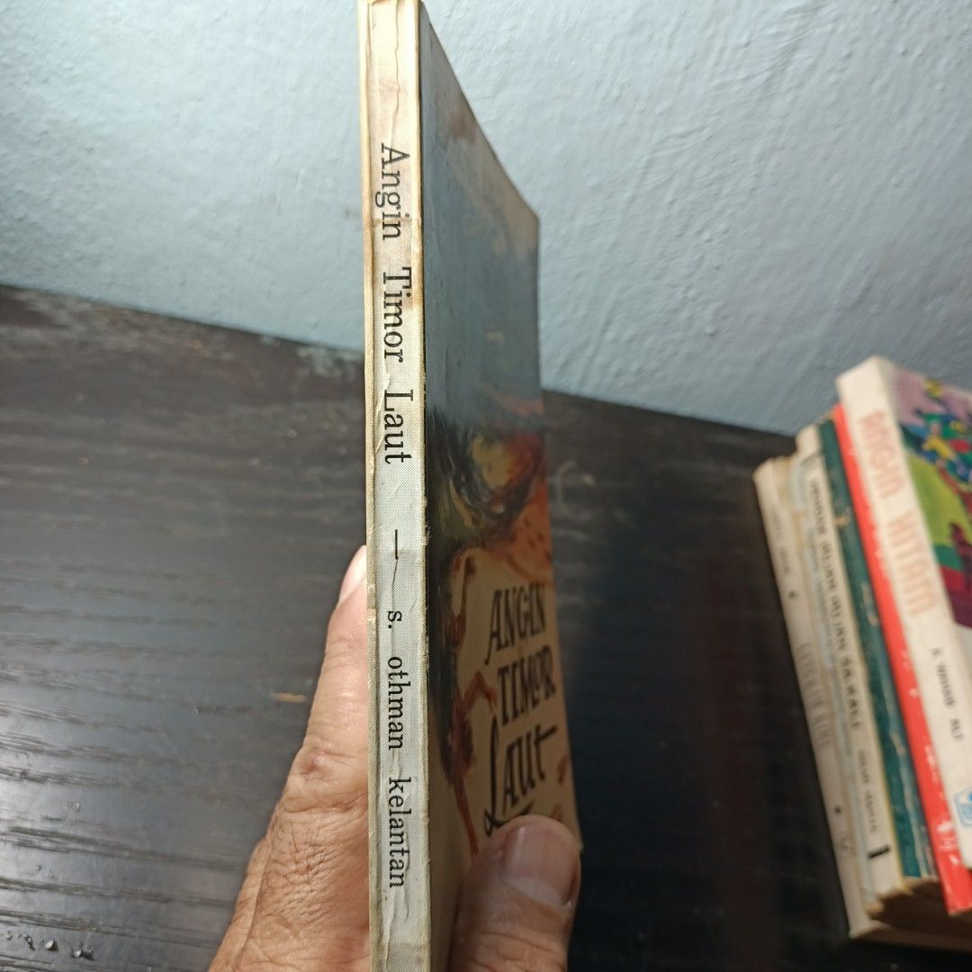 Angin Timor Laut - S. Othman Kelantan (Cetakan Pertama), Hobbies & Toys ...