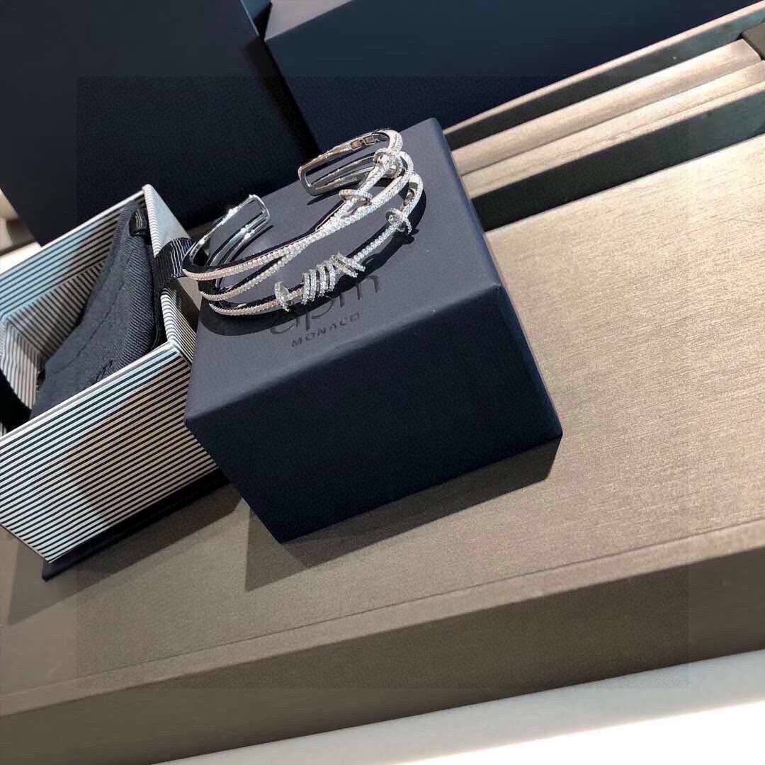 APM bracelate, Women's Fashion, Jewelry & Organisers, Bracelets on ...